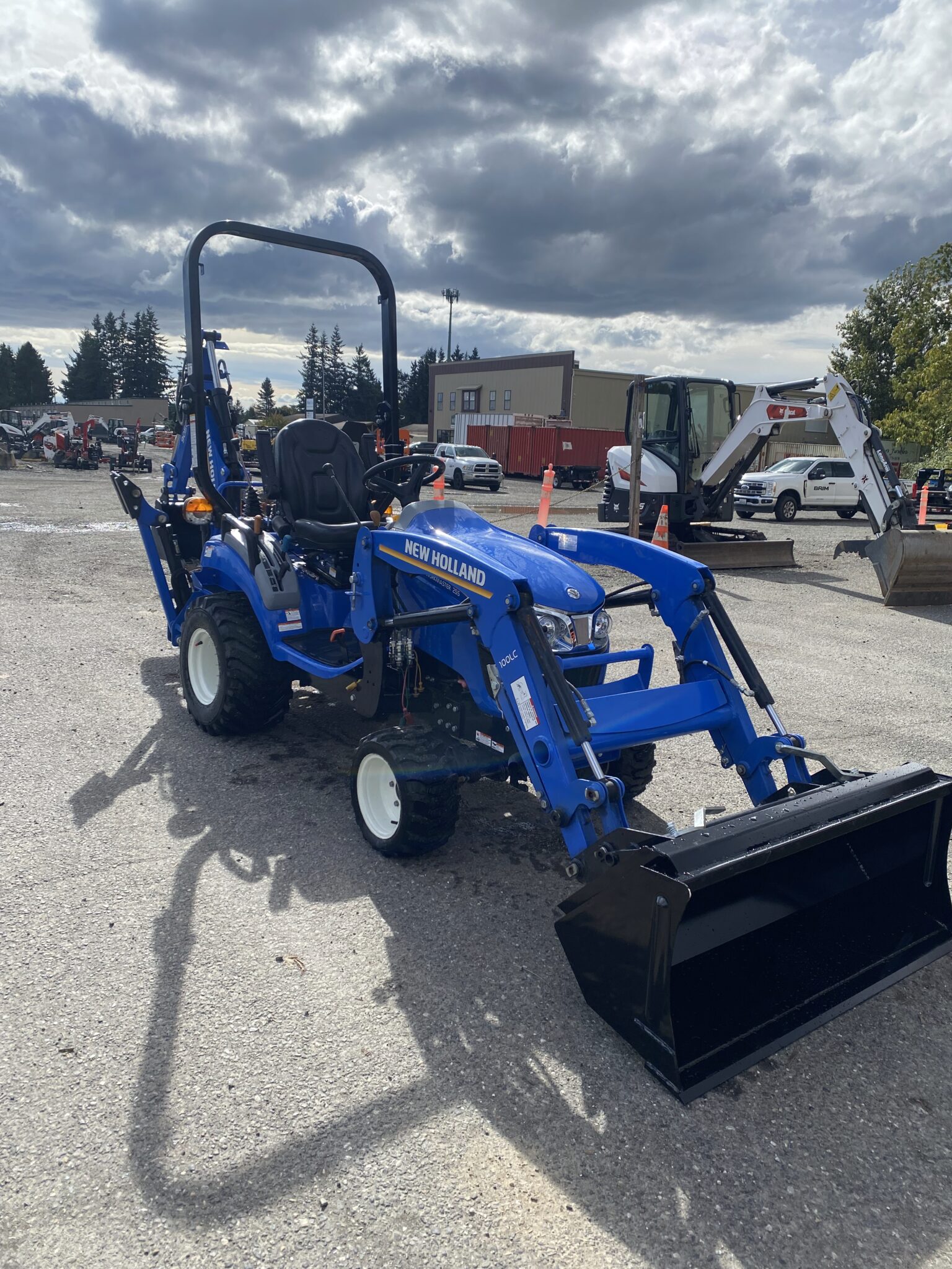 2024 New Holland Workmaster 25S TLB – BRIM Tractor